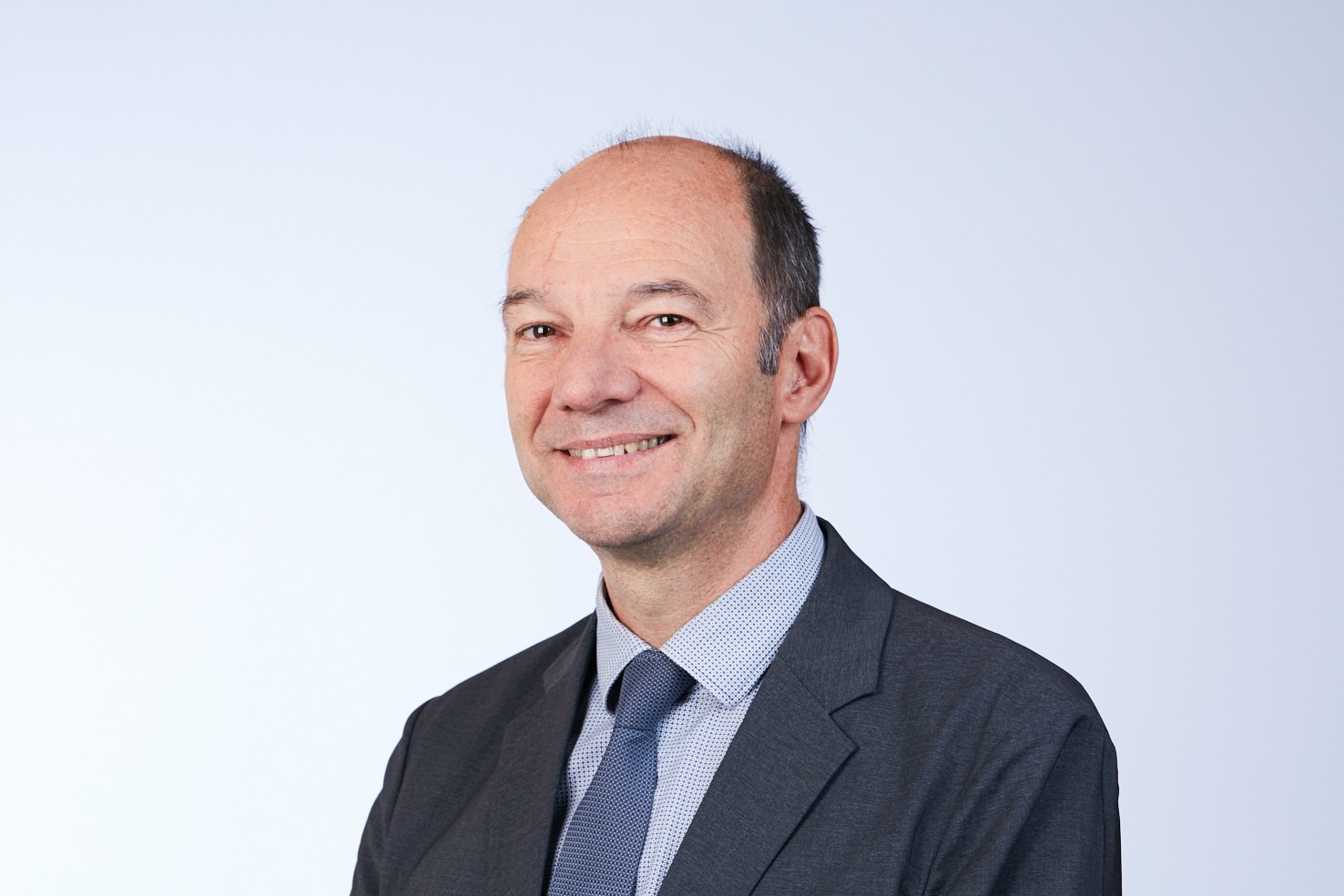 Biography - Edouard Louis, MD, PhD - Crohn's Colitis Professional